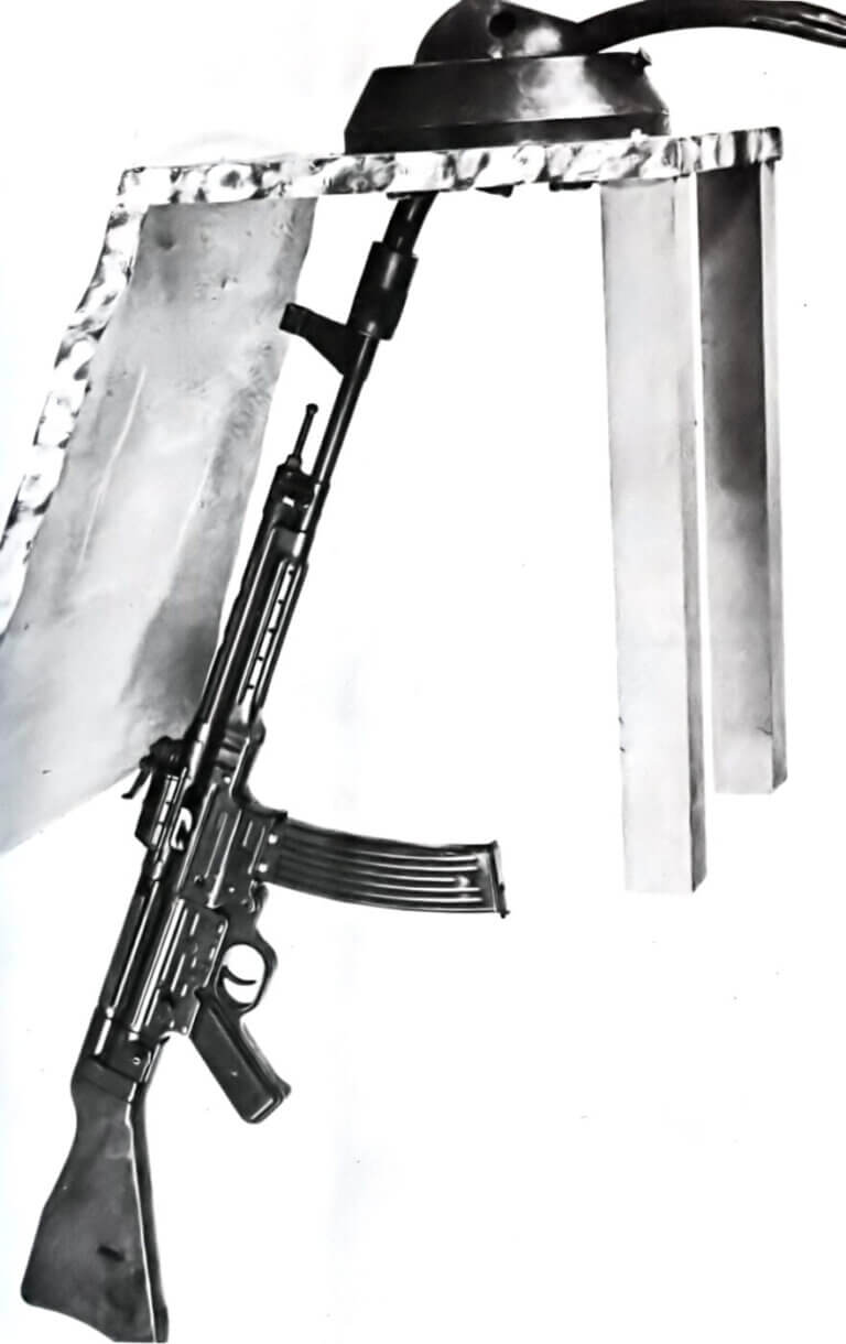 Nazi Secret Weapon: The Krummlauf StG44 - The Armory Life