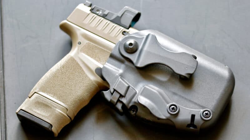Grab-Proof IWB Holster? The Safariland 575 GLS - The Armory Life