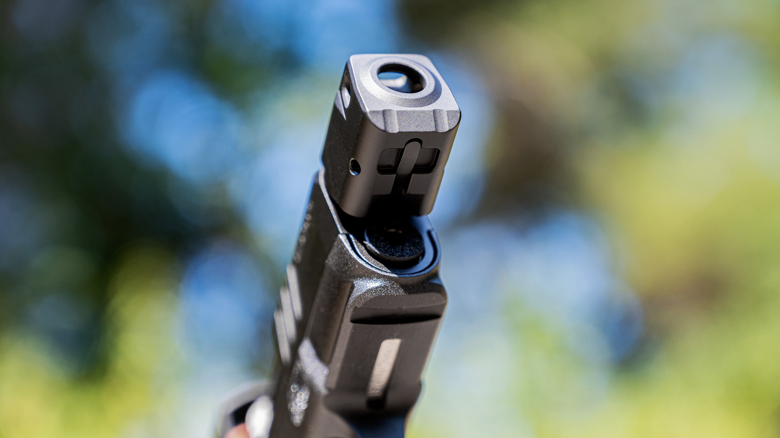 How To Use the Hellcat RDP Compensator - The Armory Life