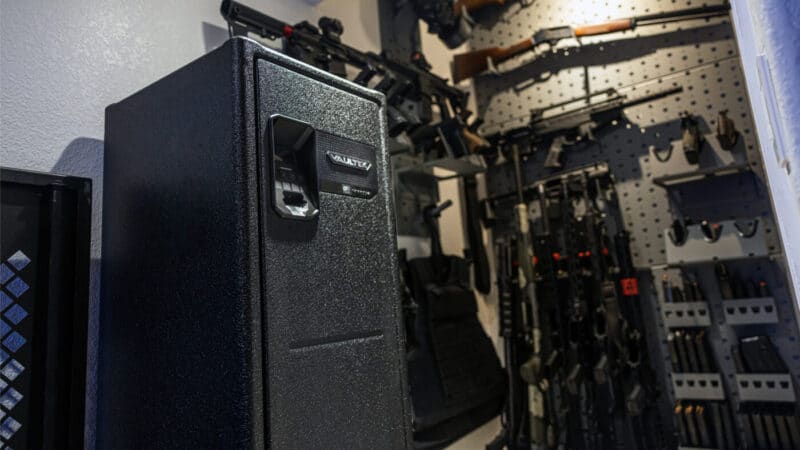 Vaultek RS800i Biometric Safe Review - The Armory Life