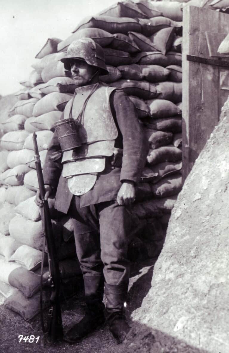 WWI Body Armor: Plate Mail in the Trenches - The Armory Life