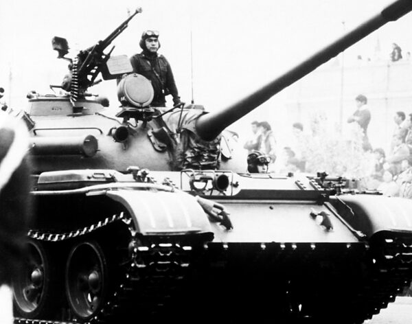 T-54/55 Tanks: Russia’s 70-Year-Old Tanks Go Back to War - The Armory Life
