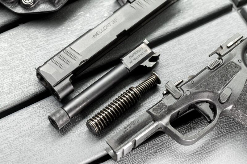 First Look: Threaded Barrel Hellcat Pro 9mm - The Armory Life