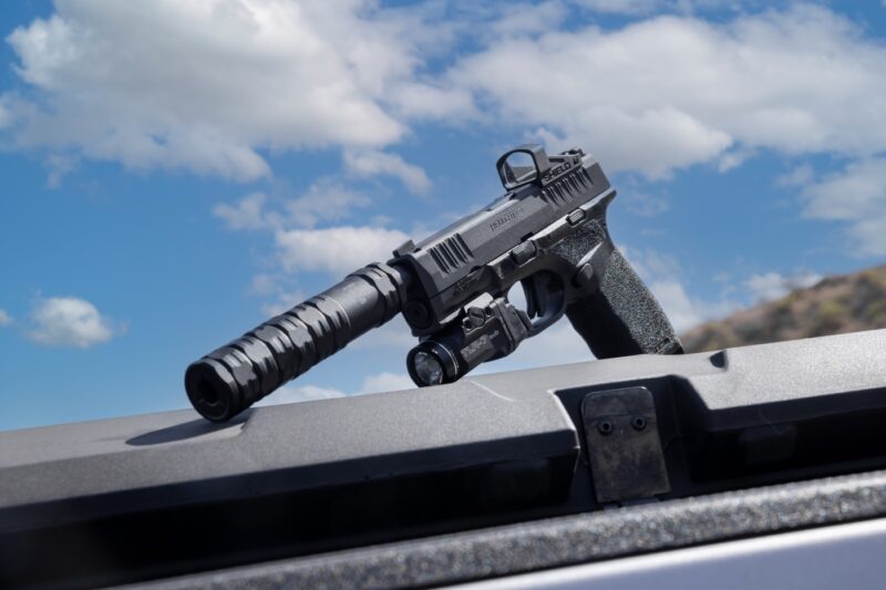 First Look: Threaded Barrel Hellcat Pro 9mm - The Armory Life