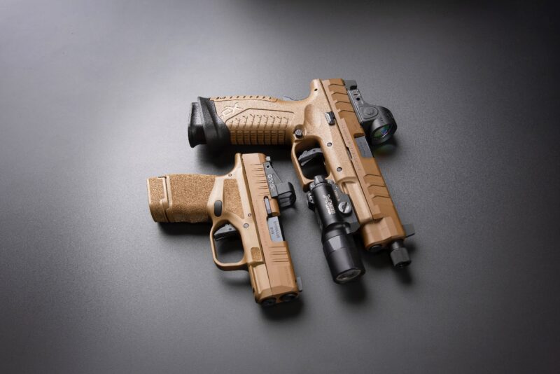 Should Your CCW Be Big, Small, or Neither? - The Armory Life