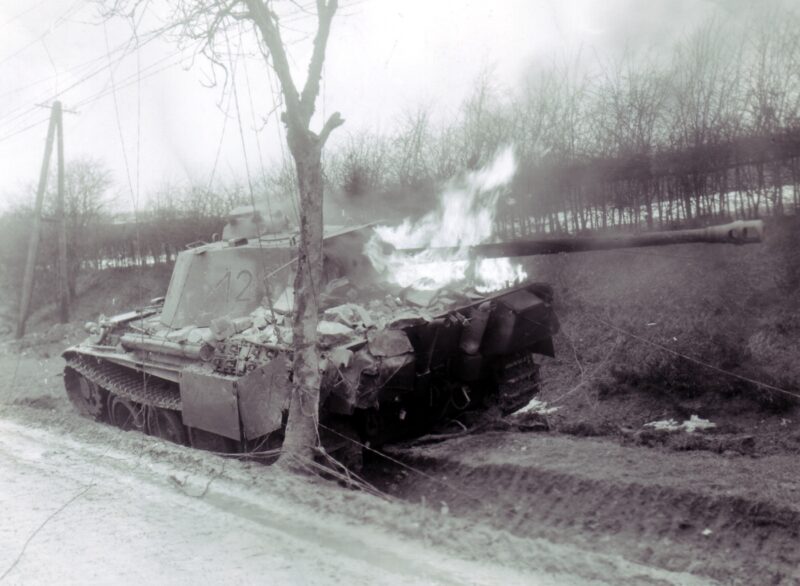 A Suicidal Stand at the Battle of the Bulge? U.S. Infantry vs. German ...