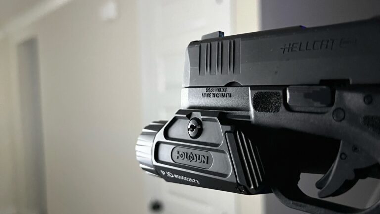 Holosun P.ID Review: Rechargeable Weapon Light at a Reasonable Price ...