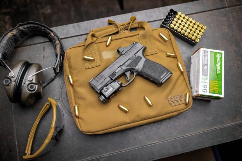 Why the Hellcat Pro OSP Is Great for Old Eyes - The Armory Life