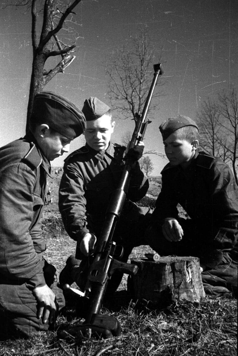 Russian Anti-Tank Rifles: Suicidal or Unstoppable Weapon? - The Armory Life