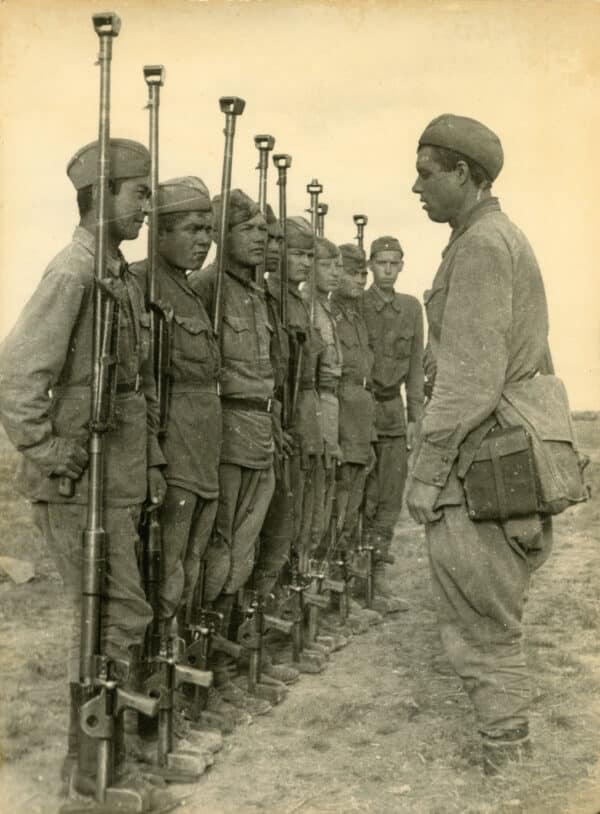 Russian Anti-Tank Rifles: Suicidal or Unstoppable Weapon? - The Armory Life