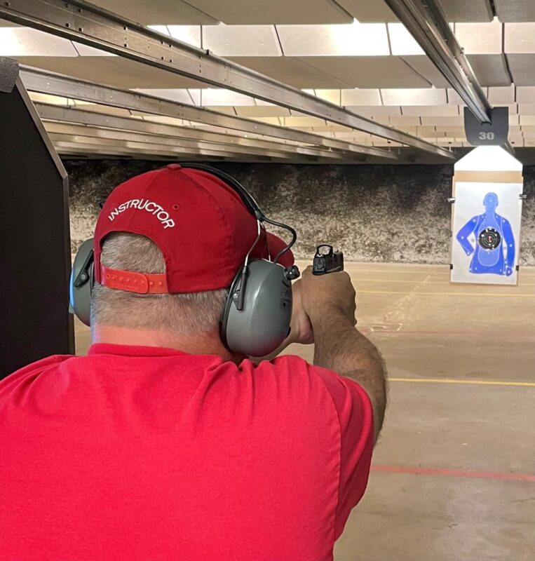 Why the Hellcat Pro OSP Is Great for Old Eyes - The Armory Life