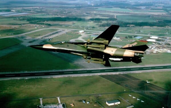 The General Dynamics F-111 Aardvark Fighter Bomber - The Armory Life