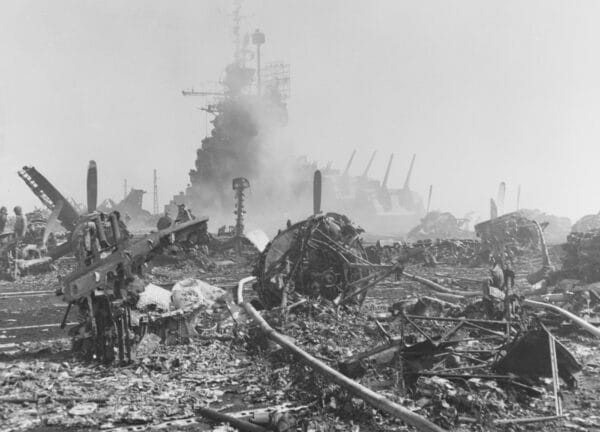 America’s Essex-Class Aircraft Carriers - The Armory Life