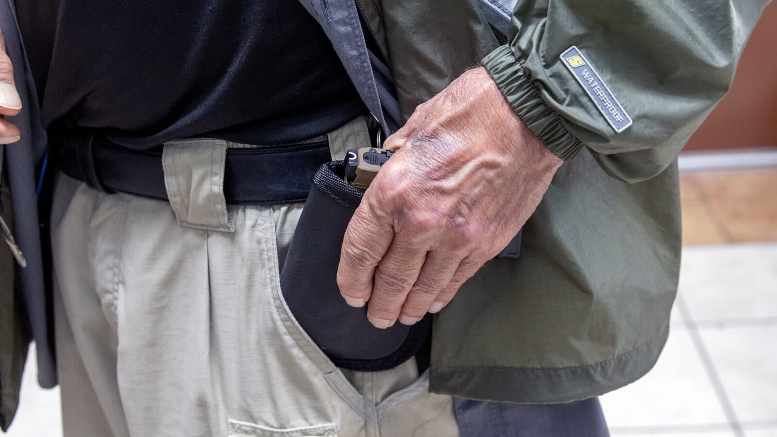 Ins and Outs of Pocket Carry - The Armory Life