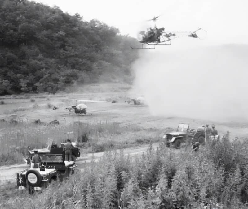 Bell H-13 Sioux — The Korean War MASH Helicopter - The Armory Life