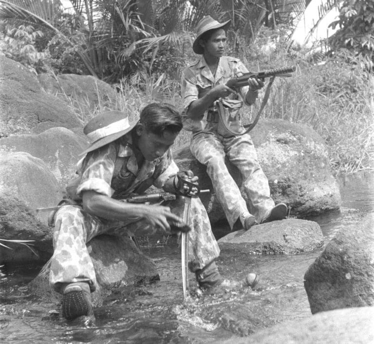 Lanchester Submachine Gun — German Inspired Royal Navy SMG - The Armory ...