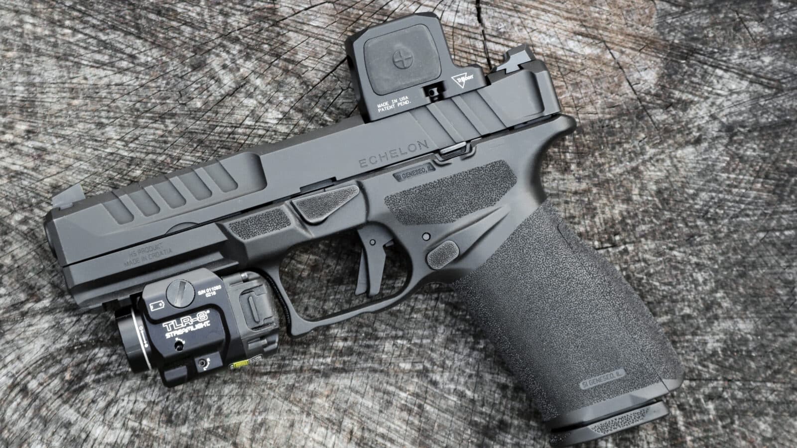 Trijicon RCR Review — Best Closed Emitter Red Dot Sight? - The Armory Life