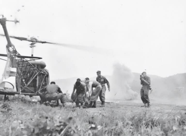 Bell H-13 Sioux — The Korean War MASH Helicopter - The Armory Life