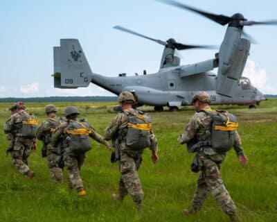 V-22 Osprey: Helicopter That Identifies as an Airplane - The Armory Life