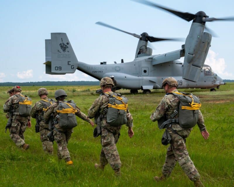 V-22 Osprey: Helicopter That Identifies as an Airplane - The Armory Life