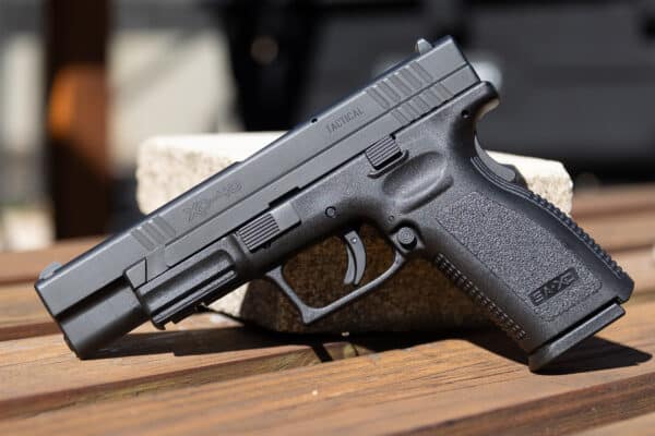 9mm vs. 40 — Is the .40 Caliber a Better Handgun Cartridge? - The ...
