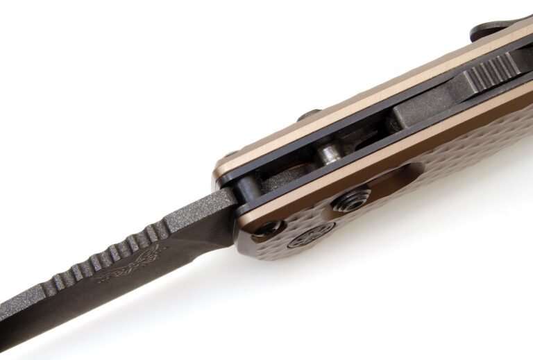 Understanding Folding Knife Lock Types - The Armory Life