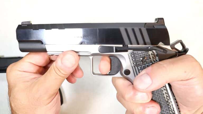 How to Shoot a 1911 — Beginner’s Guide to the Iconic Pistol - The ...