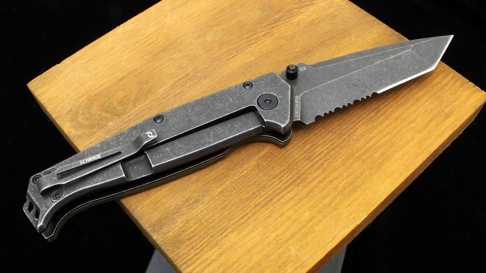 Understanding Folding Knife Lock Types - The Armory Life