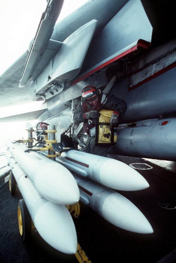 Grumman F-14 Tomcat — America’s Carrier Based Variable-Sweep Wing ...