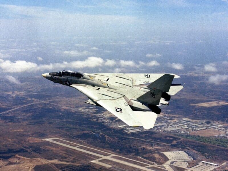 Grumman F-14 Tomcat — America’s Carrier Based Variable-Sweep Wing ...