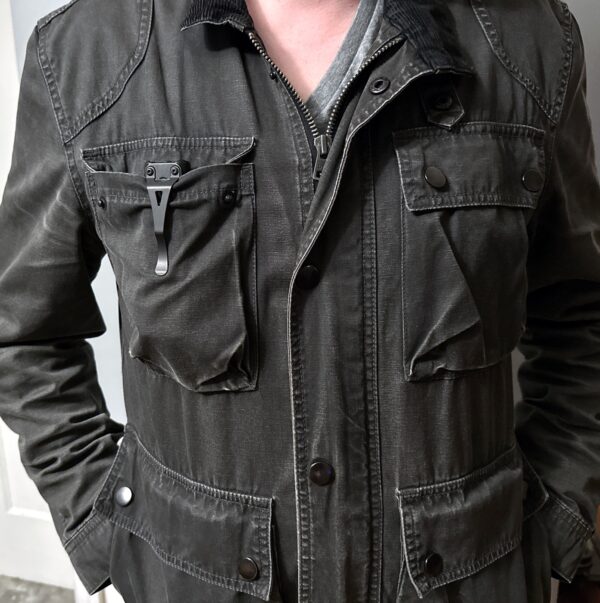 SureFire Stiletto Pro II Review — Bright Everyday Carry Flashlight ...