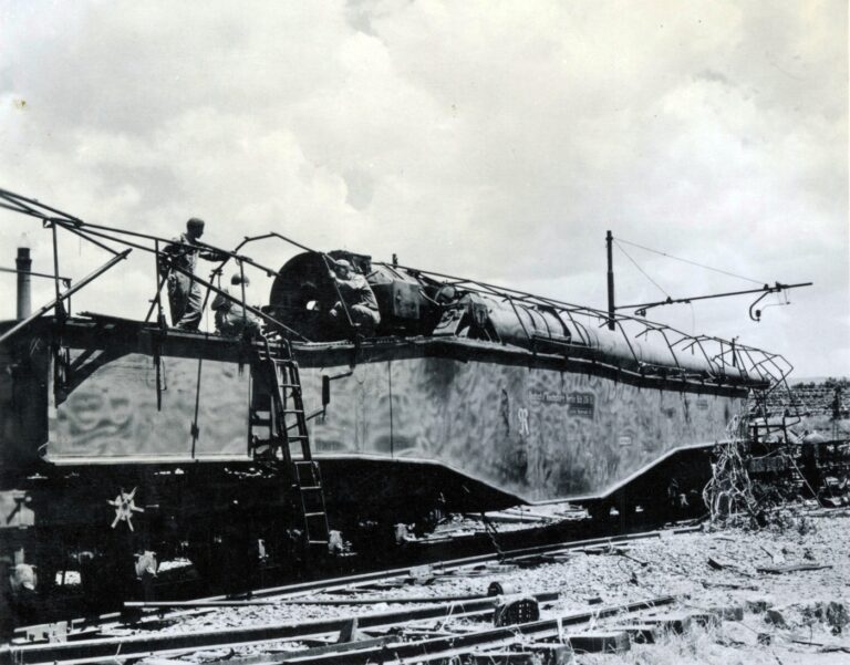 Anzio Annie — The German Krupp K5 Railway Gun - The Armory Life