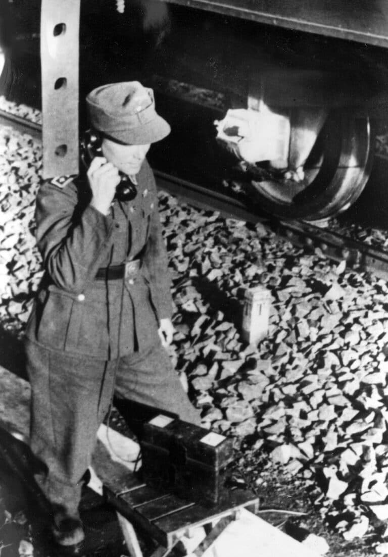 Anzio Annie — The German Krupp K5 Railway Gun - The Armory Life