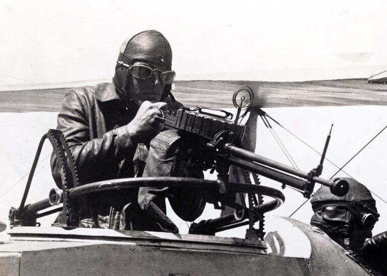 First Airplane Machine Guns — Aerial Warfare in WWI - The Armory Life