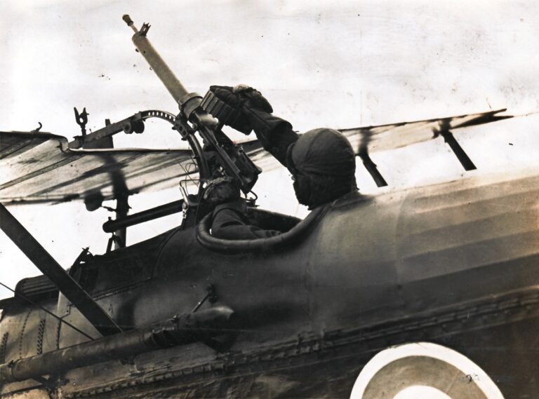 First Airplane Machine Guns — Aerial Warfare in WWI - The Armory Life