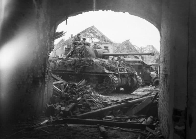 Sherman Firefly — The British Tiger Killer - The Armory Life