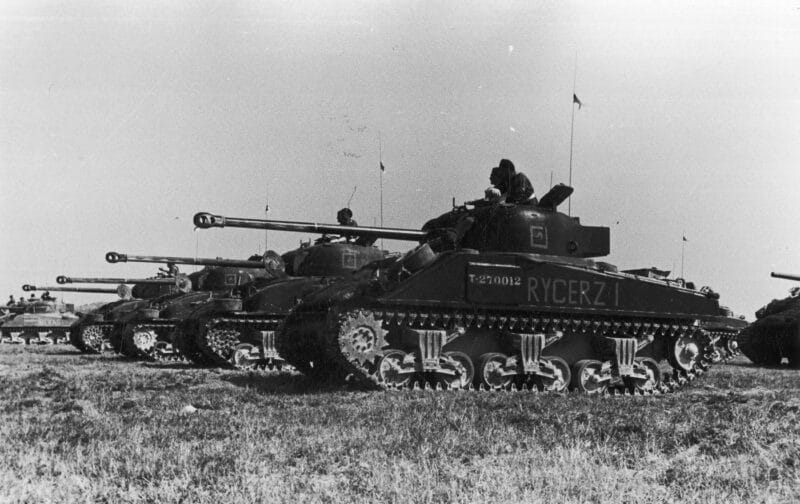 Sherman Firefly — The British Tiger Killer - The Armory Life