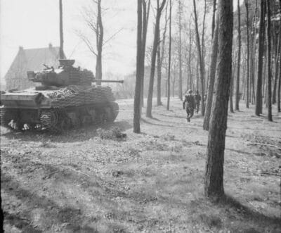 Sherman Firefly — The British Tiger Killer - The Armory Life