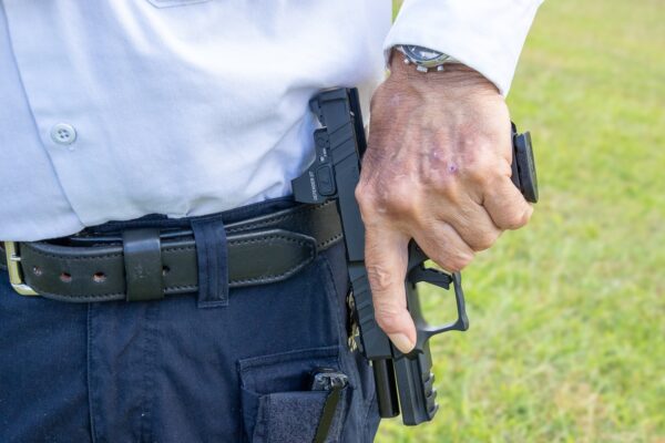 Massad Ayoob: One-Handed Reload Tactics - The Armory Life