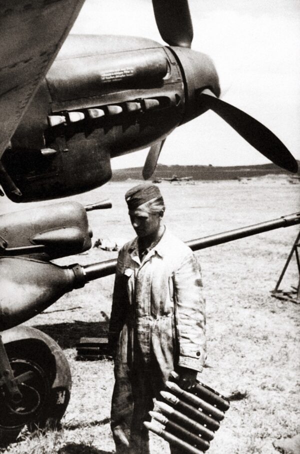 Tank-Busting Stuka: The Ju 87G “Kanonenvogel” - The Armory Life
