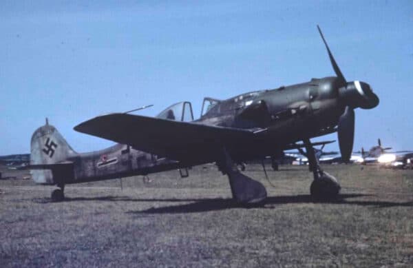 Focke-Wulf Fw 190 — German Luftwaffe’s Workhorse - The Armory Life