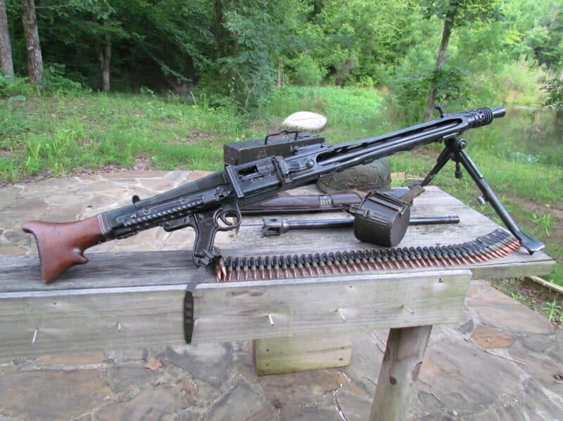 Hitler’s Zipper: The MG 42 Machine Gun - The Armory Life