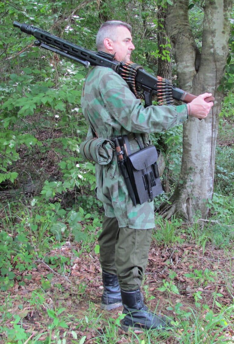 Hitler’s Zipper: The MG 42 Machine Gun - The Armory Life